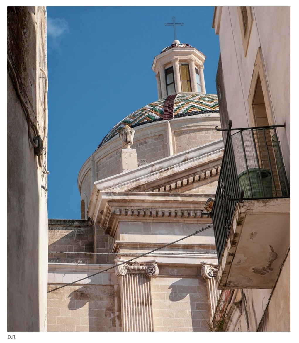 August 2020 Elle Spain - Collette Dinnigan