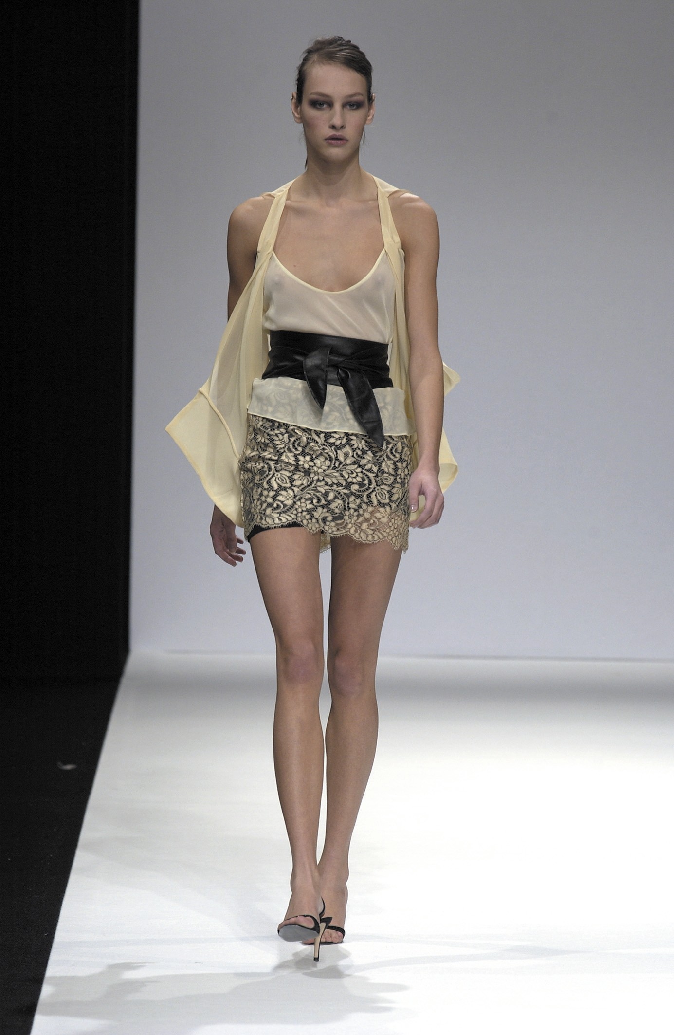 Collette Dinnigan Winter 2003 - Collette Dinnigan